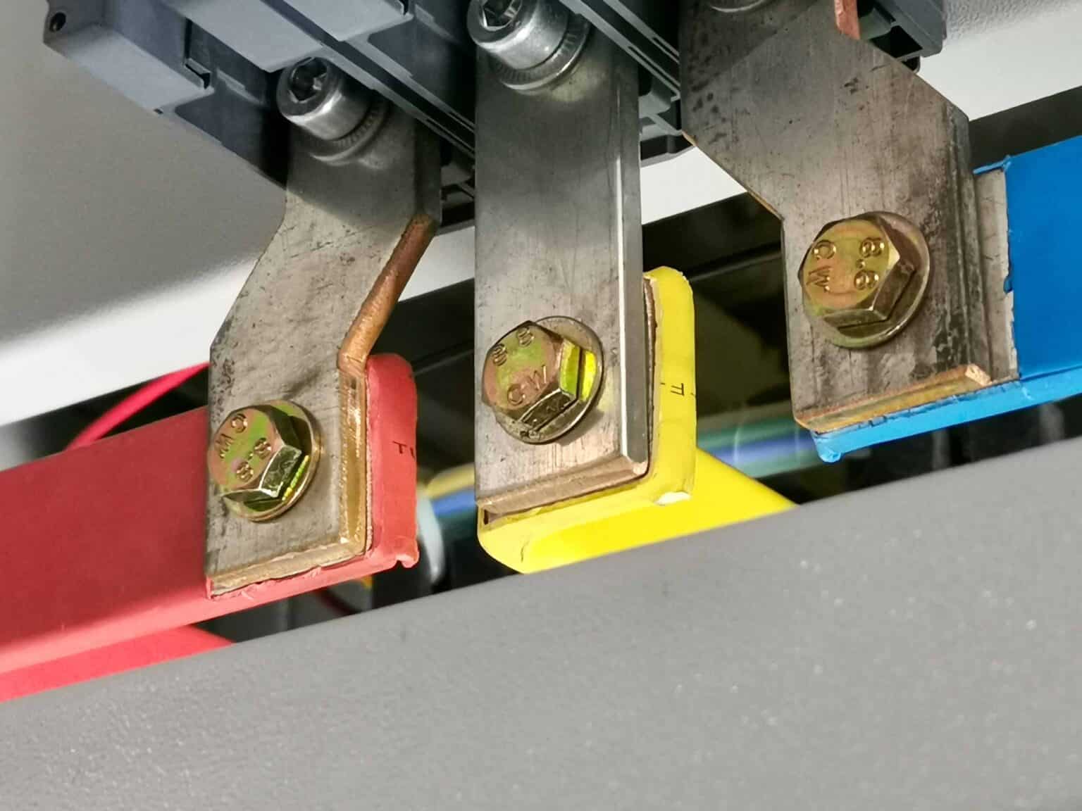 Busbars - A Complete Guide To Materials, Surface Coatings & Uses
